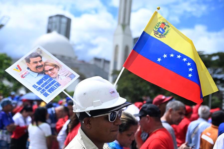 Les ouvriers vénézuéliens mobilisés pour le retour de Maduro - Xinhua - french.news.cn